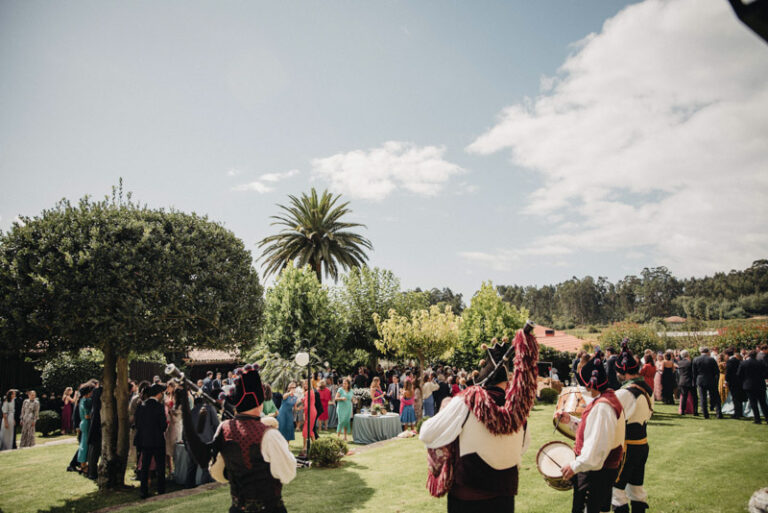 La boda de Victoria y Borja en Cambados - A todo Confetti - Blog de ...
